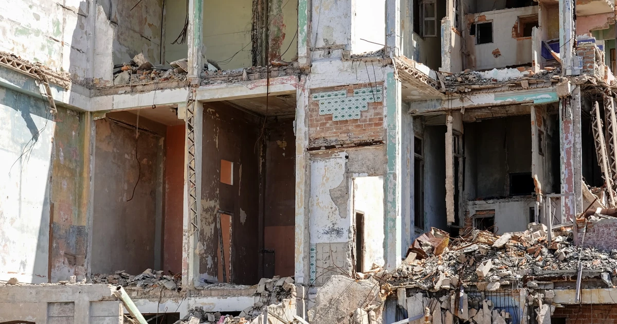 The Collapse Of A Multi-Story Structure In The City Of Kano Raises Fear ...